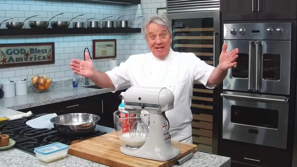 How To Make Butter: Velvety, Smooth, Creamy Deliciousness!