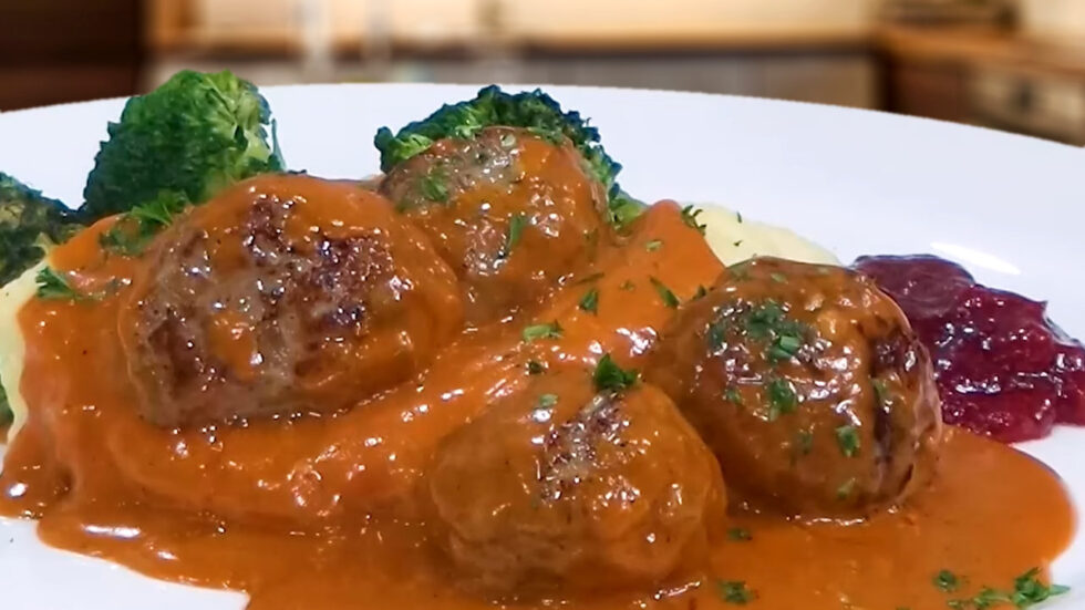 Amazing Spaghetti And Meatballs Recipe! | Chef Jean-Pierre