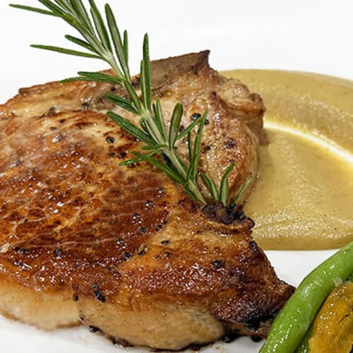 Delicious Oven Baked Pork Chops: Perfectly Juicy