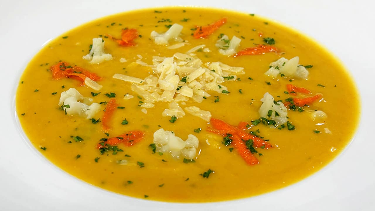 Velvety Thanksgiving Soup: A Heartwarming Family Favorite