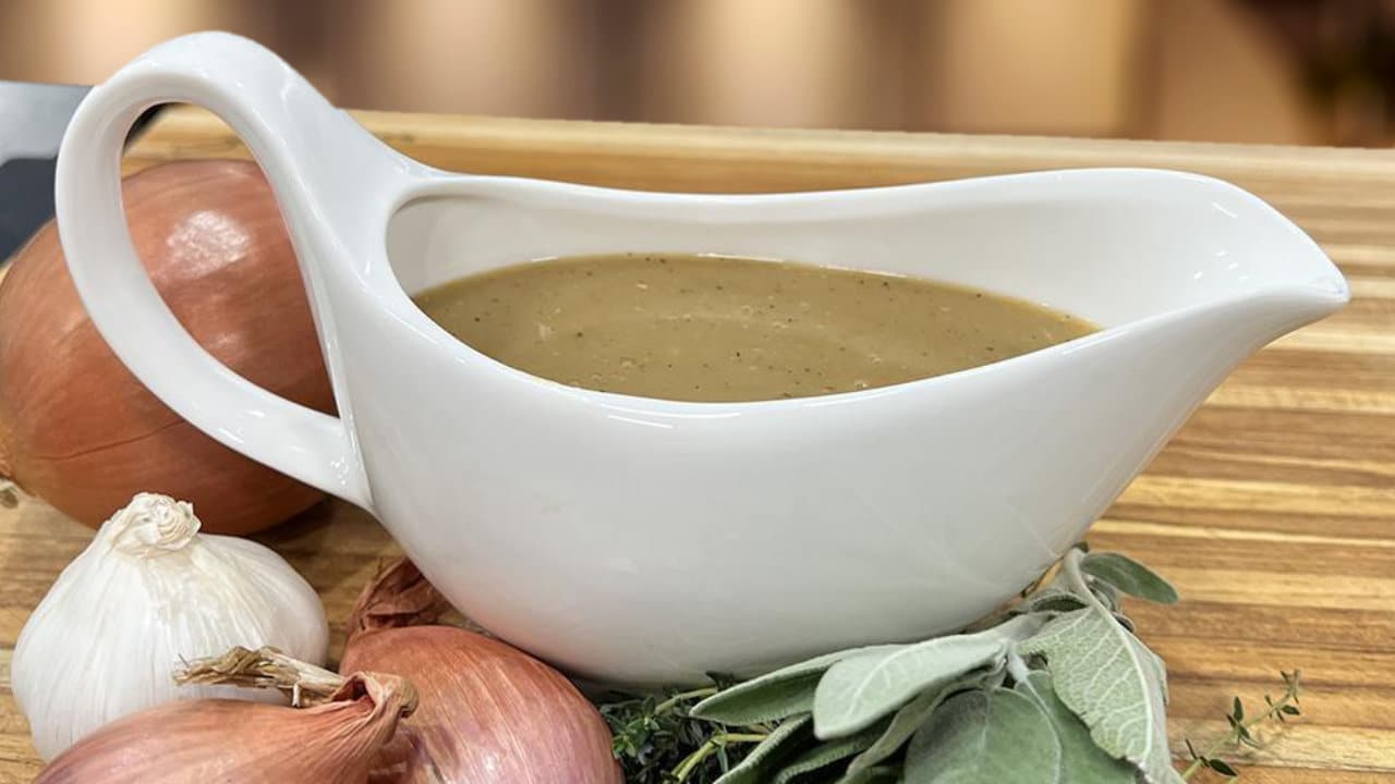 Amazing Thanksgiving Gravy Recipe | Chef Jean-Pierre