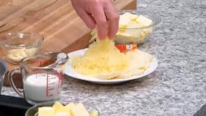 Aligot Mashed Potatoes With Cheese: Perfect Comfort Food!